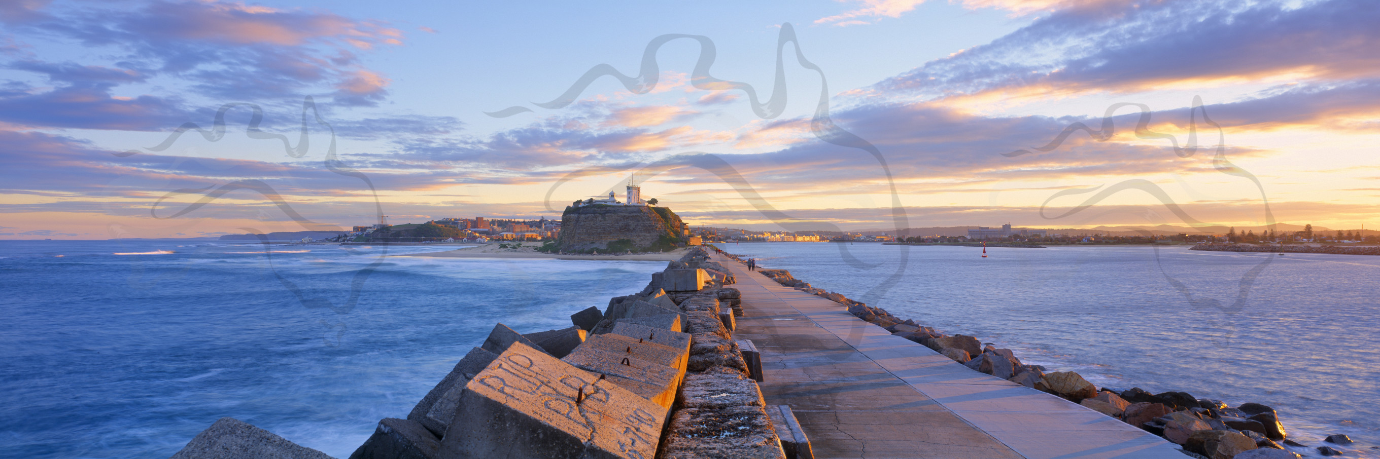 Nobbys Beach - Breakwall High Resolution Stock Photos Newcastle ...