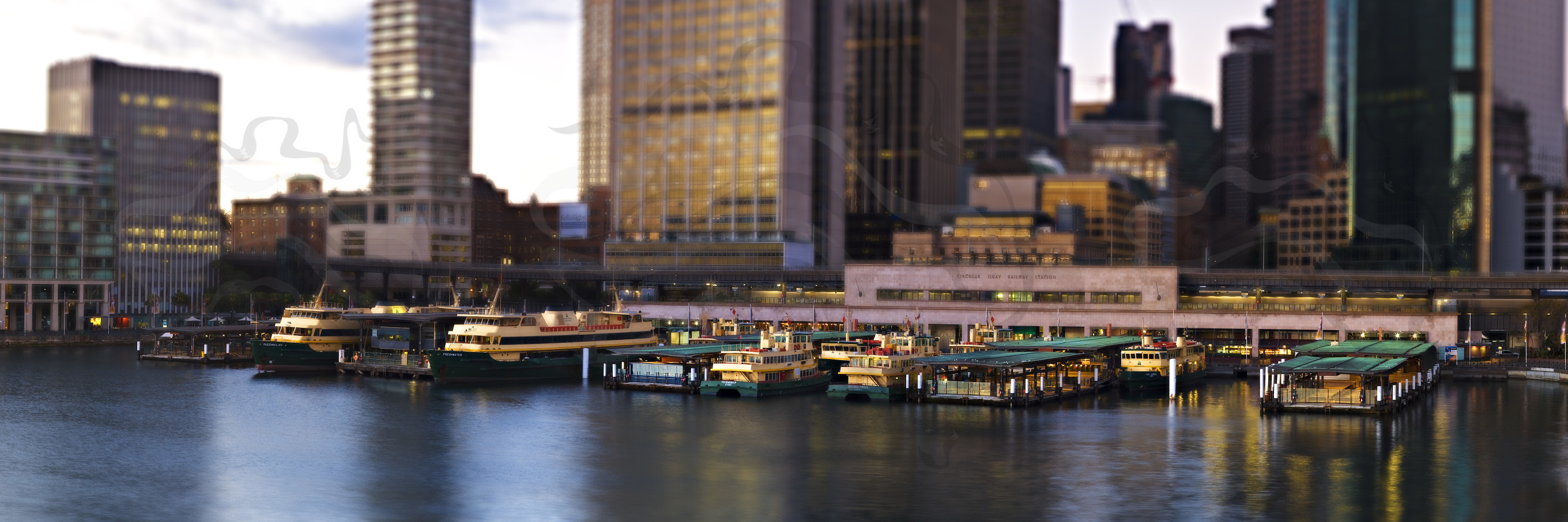 Sydney's Circular Quay Ferry Terminal Stock Photography - High ...