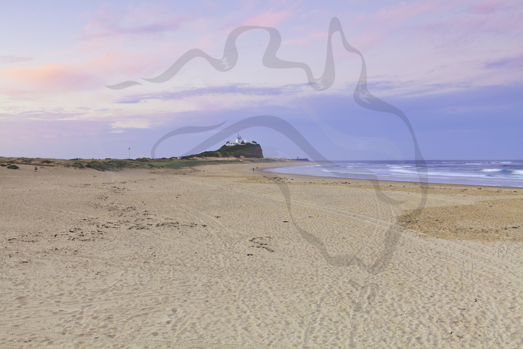 Nobbys Beach Pink Sunset Stock Photography - High Resolution Royalty ...